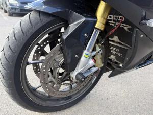 Pelēks BMW S 1000RR 2011 Kauņa, ar dzinēja tilpumu 1.00 L un nobraukumu 53 tūkst. km par 7500 €, foto 8 vietnē AUTOMOTO.COM.LV
