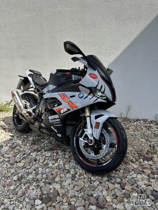 Grey BMW S 1000RR 2021 in Vilnius, with an engine capacity of 1.00 L and mileage of 13 thousand km for 16000 €, photo 1 on AUTOMOTO.COM.LV