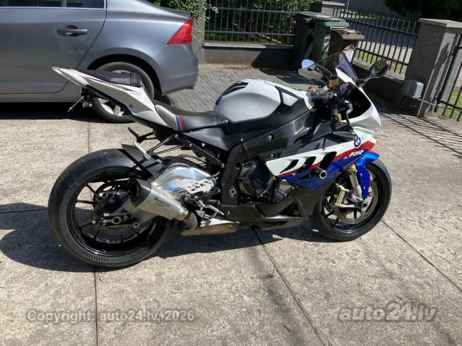 БМВ S 1000RR 2010 в Таллин, объемом двигателя 1.00 л и пробегом 27 тыс. км за 8000 €, фото 1 на AUTOMOTO.COM.LV