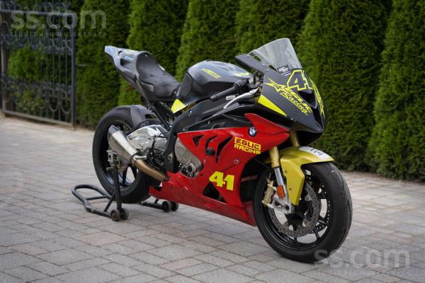 БМВ S 1000RR 2010 в Добеле, объемом двигателя 1.00 л и пробегом 0 тыс. км за 6000 €, фото 2 на AUTOMOTO.COM.LV
