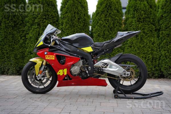 БМВ S 1000RR 2010 в Добеле, объемом двигателя 1.00 л и пробегом 0 тыс. км за 6000 €, фото 3 на AUTOMOTO.COM.LV