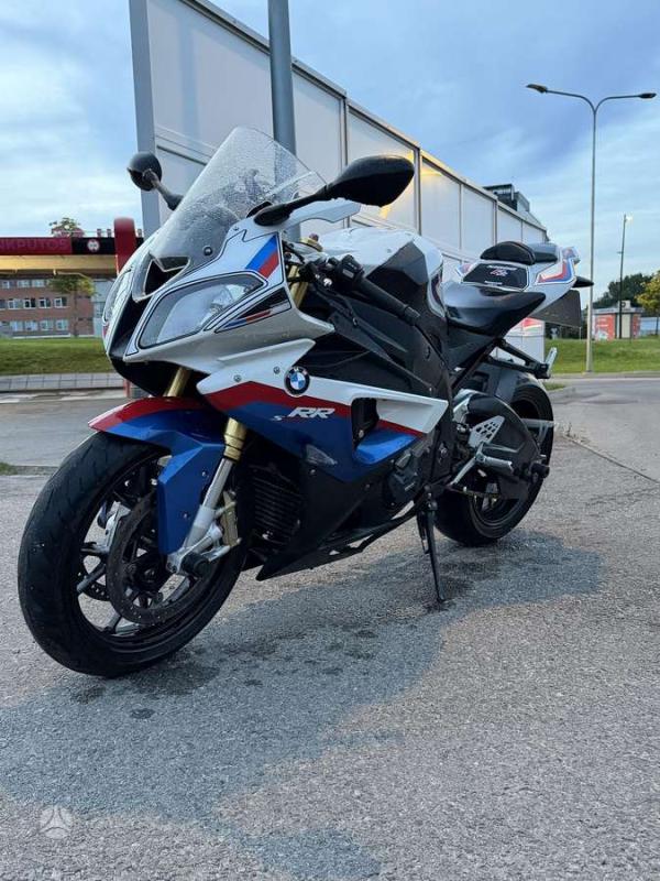 БМВ S 1000RR 2010 в Алитус, объемом двигателя 1.00 л и пробегом 21 тыс. км за 7500 €, фото 1 на AUTOMOTO.COM.LV