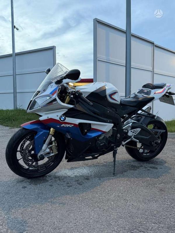 БМВ S 1000RR 2010 в Алитус, объемом двигателя 1.00 л и пробегом 21 тыс. км за 7500 €, фото 3 на AUTOMOTO.COM.LV