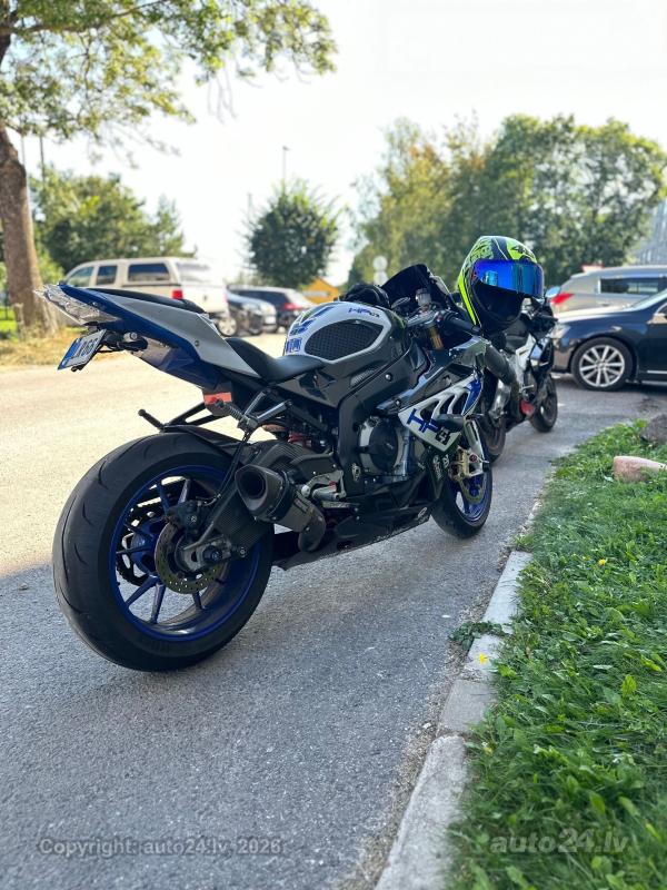 BMW S 1000RR 2011 Tallina, ar dzinēja tilpumu 1.00 L un nobraukumu 57 tūkst. km par 13000 €, foto 4 vietnē AUTOMOTO.COM.LV