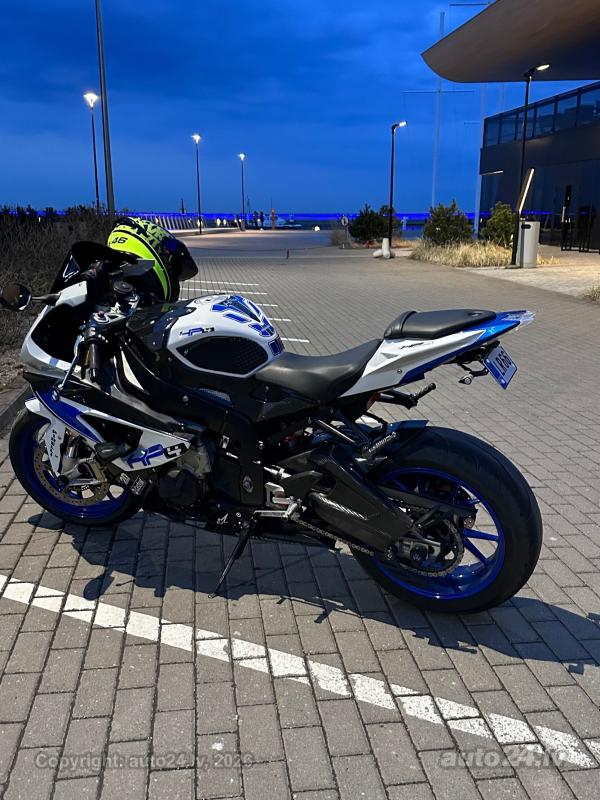BMW S 1000RR 2011 Tallina, ar dzinēja tilpumu 1.00 L un nobraukumu 57 tūkst. km par 13000 €, foto 5 vietnē AUTOMOTO.COM.LV