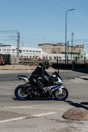 БМВ S 1000RR 2011 в Таллин, объемом двигателя 1.00 л и пробегом 57 тыс. км за 13000 €, фото 10 на AUTOMOTO.COM.LV