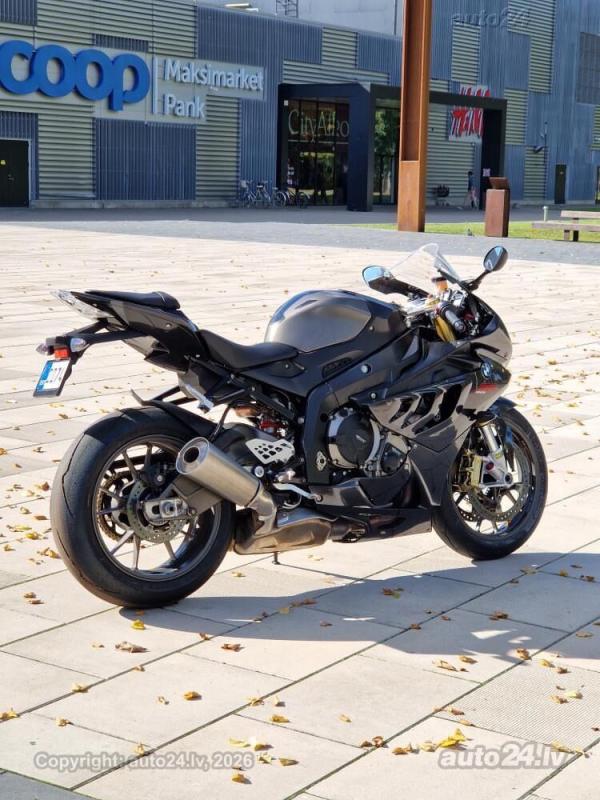 BMW S 1000RR 2011 in Narva, with an engine capacity of 1.00 L and mileage of 42 thousand km for 8000 €, photo 6 on AUTOMOTO.COM.LV