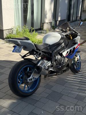BMW S 1000RR 2011 in Jelgava, with an engine capacity of 1.00 L and mileage of 0 thousand km for 7200 €, photo 4 on AUTOMOTO.COM.LV