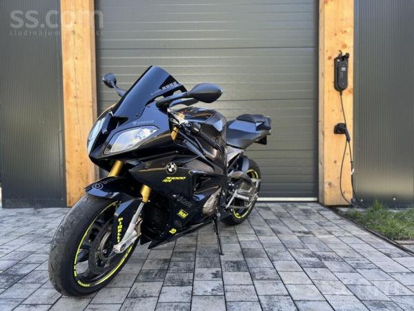 BMW S 1000RR 2011 Rīga, ar dzinēja tilpumu 1.00 L un nobraukumu 0 tūkst. km par 7400 €, foto 3 vietnē AUTOMOTO.COM.LV