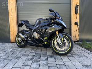 BMW S 1000RR 2011 in Riga, with an engine capacity of 1.00 L and mileage of 0 thousand km for 7400 €, photo 5 on AUTOMOTO.COM.LV
