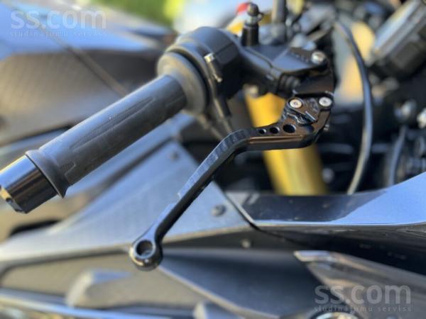 BMW S 1000RR 2011 Rīga, ar dzinēja tilpumu 1.00 L un nobraukumu 0 tūkst. km par 7400 €, foto 10 vietnē AUTOMOTO.COM.LV