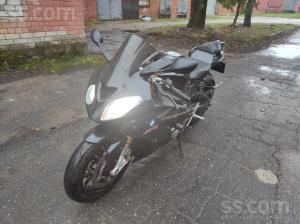 BMW S 1000RR 2012 in Daugavpils, with an engine capacity of 1.00 L and mileage of 0 thousand km for 9000 €, photo 1 on AUTOMOTO.COM.LV