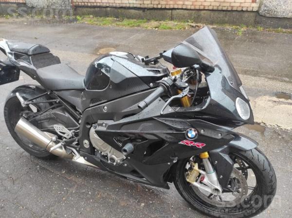 BMW S 1000RR 2012 in Daugavpils, with an engine capacity of 1.00 L and mileage of 0 thousand km for 9000 €, photo 2 on AUTOMOTO.COM.LV