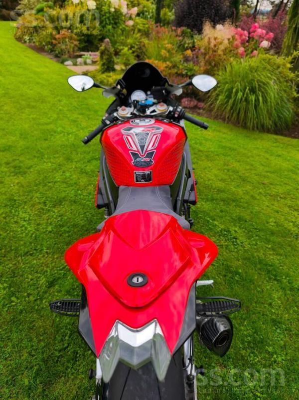 BMW S 1000RR 2012 Talsi, ar dzinēja tilpumu 1.00 L un nobraukumu 0 tūkst. km par 9000 €, foto 7 vietnē AUTOMOTO.COM.LV