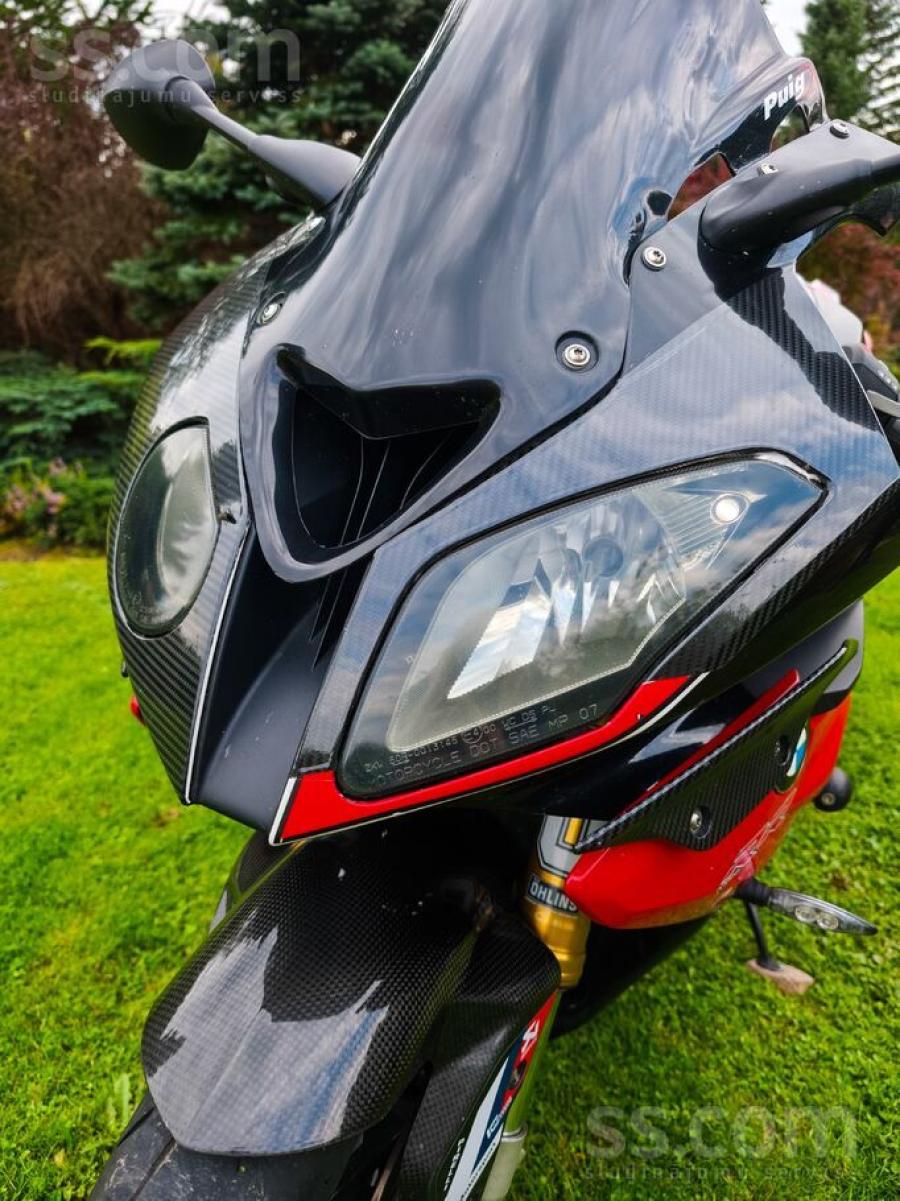 BMW S 1000RR 2012 in Talsi, with an engine capacity of 1.00 L and mileage of 0 thousand km for 9000 €, photo 9 on AUTOMOTO.COM.LV
