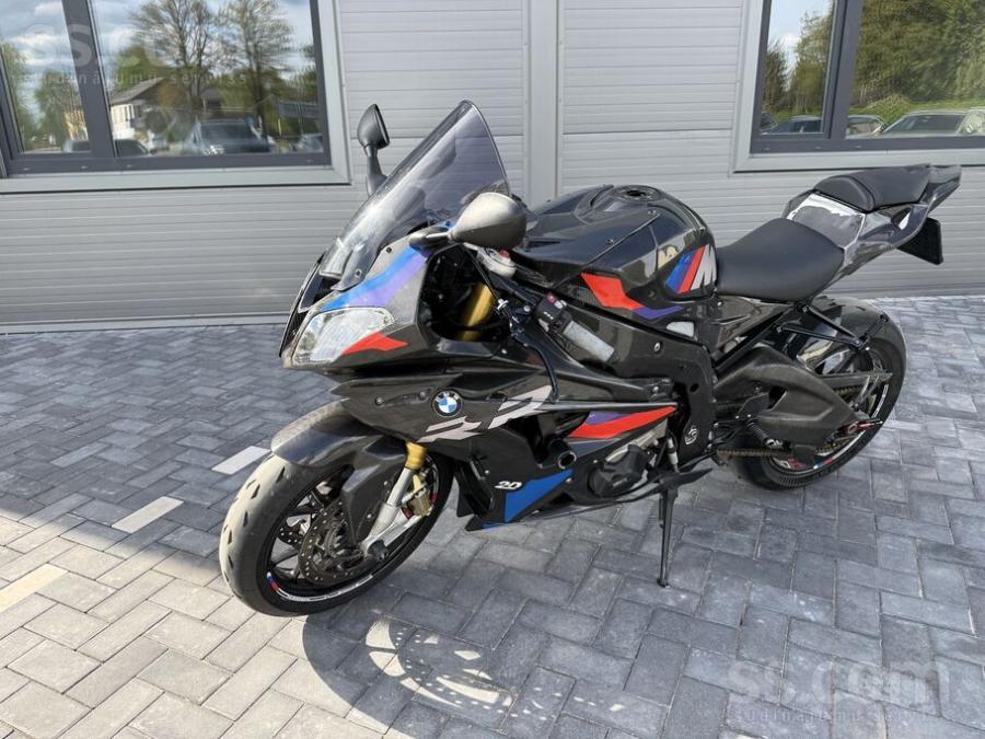 BMW S 1000RR 2013 in Riga, with an engine capacity of 1.00 L and mileage of 0 thousand km for 9100 €, photo 3 on AUTOMOTO.COM.LV