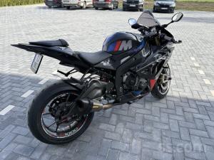 BMW S 1000RR 2013 in Riga, with an engine capacity of 1.00 L and mileage of 0 thousand km for 9100 €, photo 4 on AUTOMOTO.COM.LV