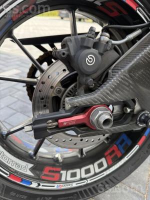 BMW S 1000RR 2013 in Riga, with an engine capacity of 1.00 L and mileage of 0 thousand km for 9100 €, photo 9 on AUTOMOTO.COM.LV