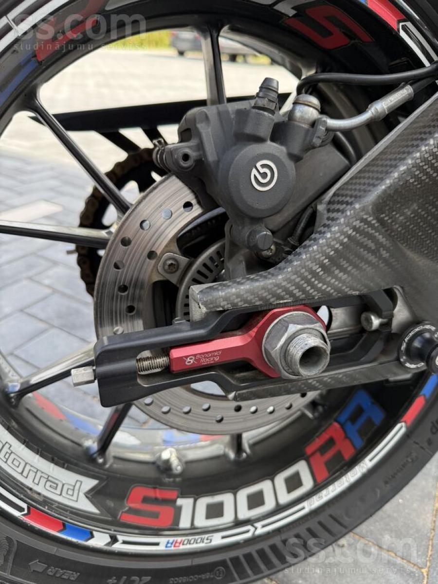 BMW S 1000RR 2013 in Riga, with an engine capacity of 1.00 L and mileage of 0 thousand km for 9100 €, photo 9 on AUTOMOTO.COM.LV