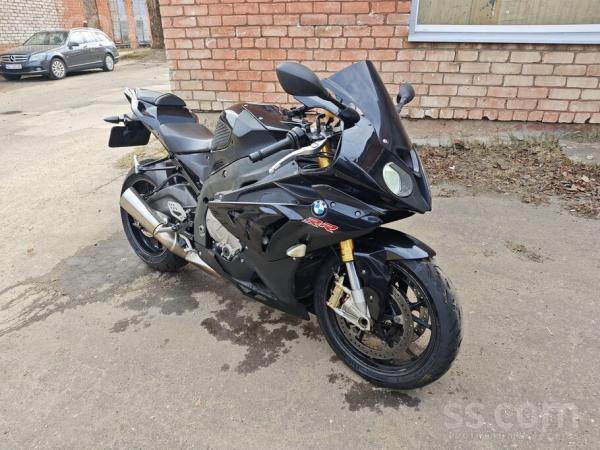 BMW S 1000RR 2013 Daugavpils, ar dzinēja tilpumu 1.00 L un nobraukumu 0 tūkst. km par 7800 €, foto 1 vietnē AUTOMOTO.COM.LV