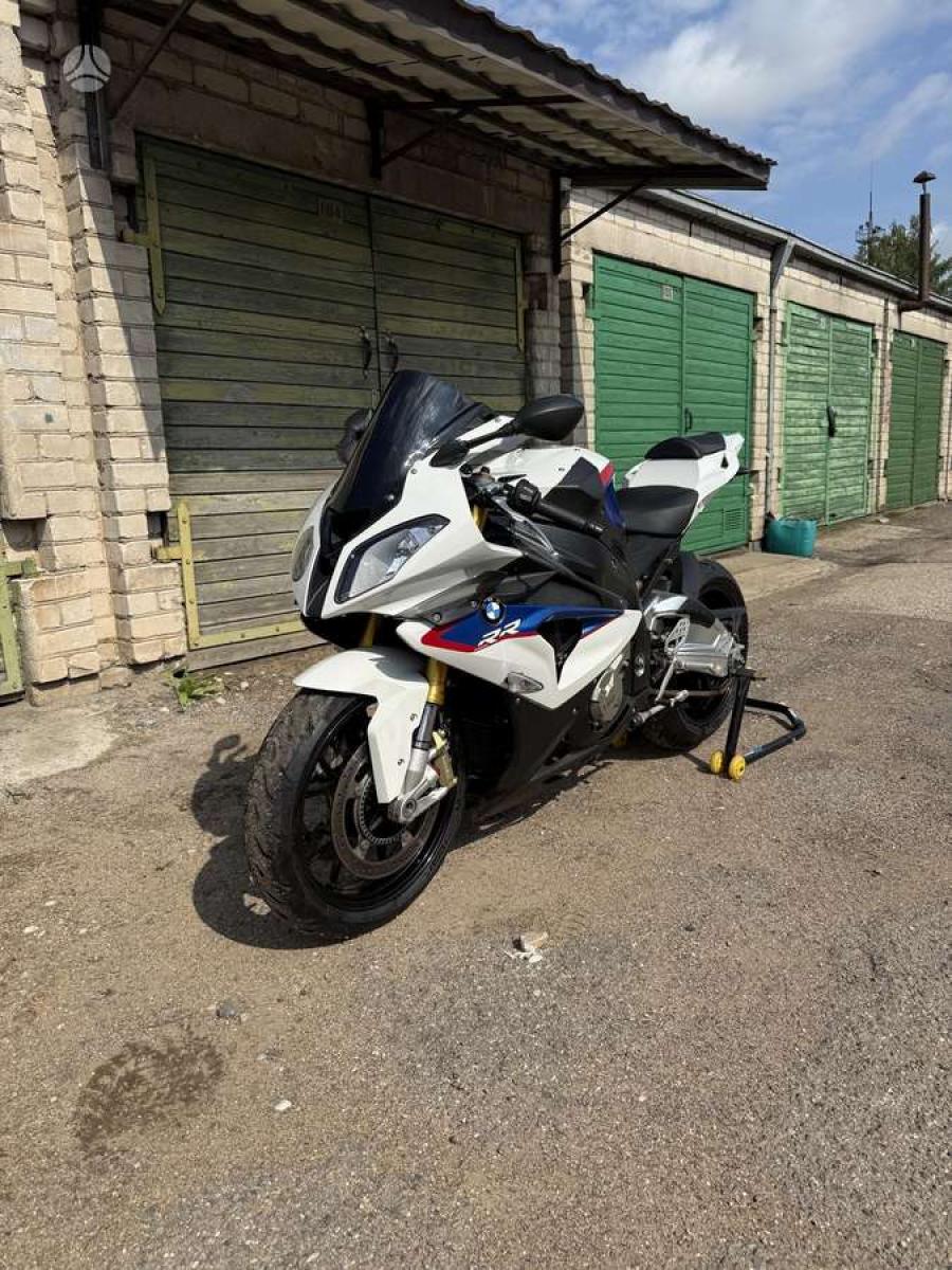BMW S 1000RR 2013 in Kaunas, with an engine capacity of 1.00 L and mileage of 49 thousand km for 9500 €, photo 3 on AUTOMOTO.COM.LV