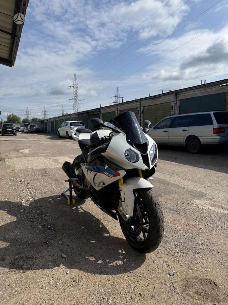 BMW S 1000RR 2013 in Kaunas, with an engine capacity of 1.00 L and mileage of 49 thousand km for 9500 €, photo 4 on AUTOMOTO.COM.LV
