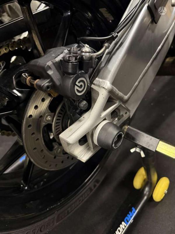 BMW S 1000RR 2013 in Kaunas, with an engine capacity of 1.00 L and mileage of 49 thousand km for 9500 €, photo 7 on AUTOMOTO.COM.LV