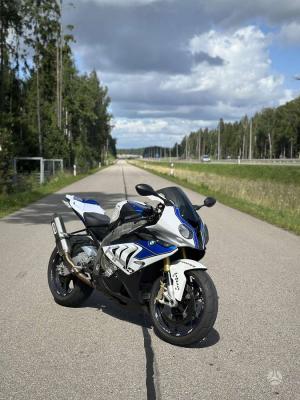 BMW S 1000RR 2013 in Vilnius, with an engine capacity of 1.00 L and mileage of 32 thousand km for 8600 €, photo 3 on AUTOMOTO.COM.LV