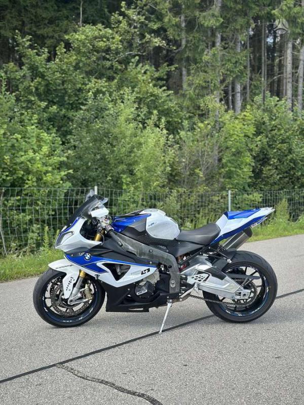 BMW S 1000RR 2013 in Vilnius, with an engine capacity of 1.00 L and mileage of 32 thousand km for 8600 €, photo 5 on AUTOMOTO.COM.LV