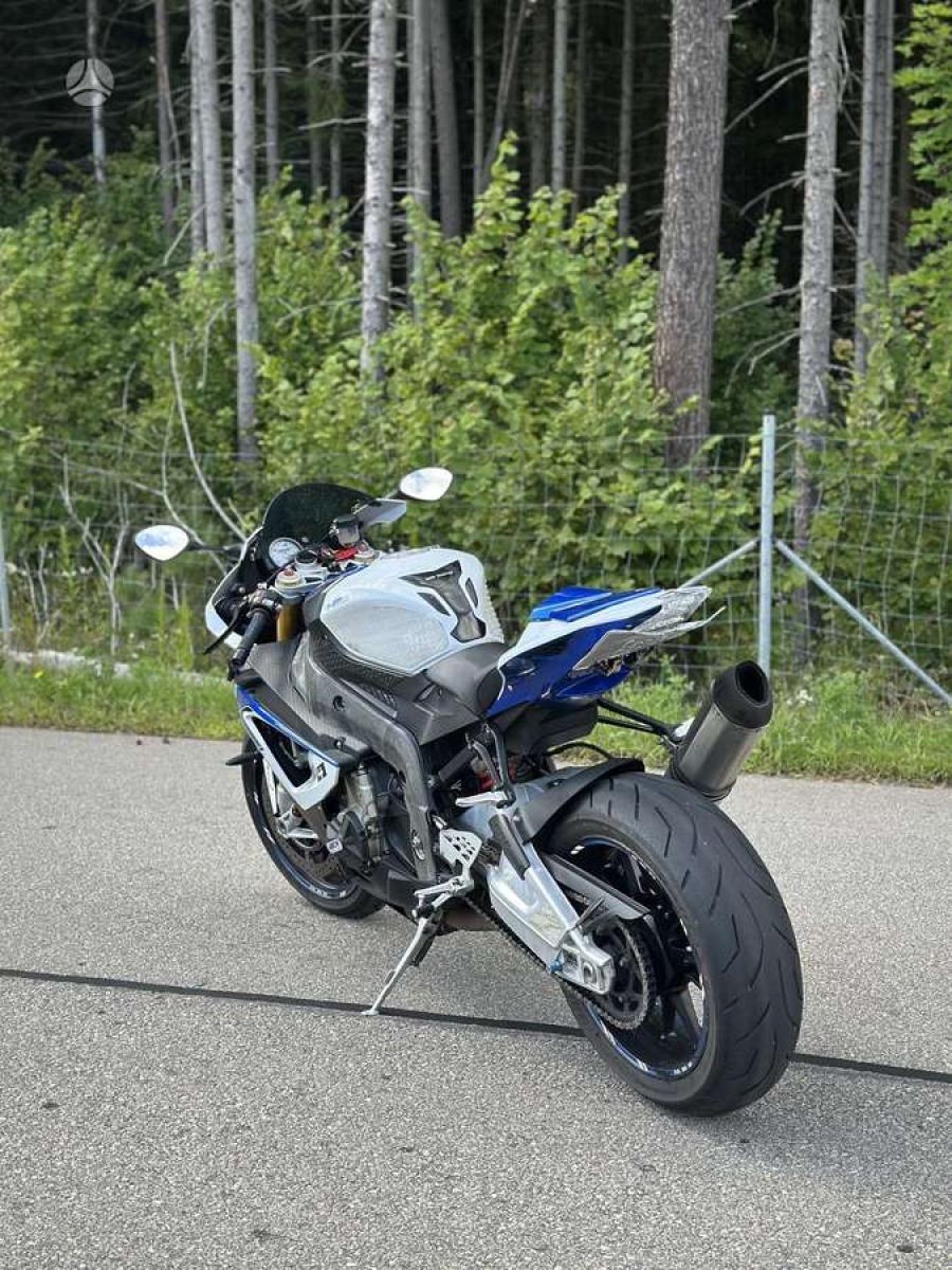 BMW S 1000RR 2013 in Vilnius, with an engine capacity of 1.00 L and mileage of 32 thousand km for 8600 €, photo 7 on AUTOMOTO.COM.LV