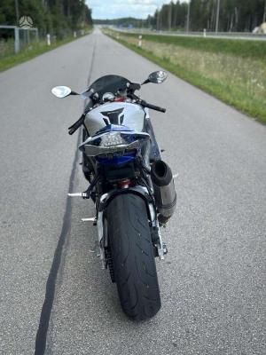 BMW S 1000RR 2013 in Vilnius, with an engine capacity of 1.00 L and mileage of 32 thousand km for 8600 €, photo 9 on AUTOMOTO.COM.LV