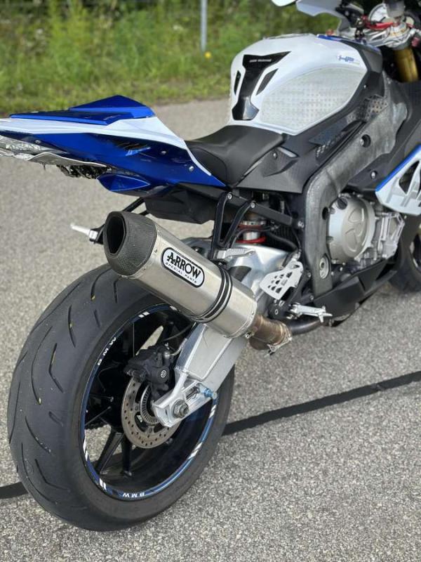 BMW S 1000RR 2013 in Vilnius, with an engine capacity of 1.00 L and mileage of 32 thousand km for 8600 €, photo 10 on AUTOMOTO.COM.LV