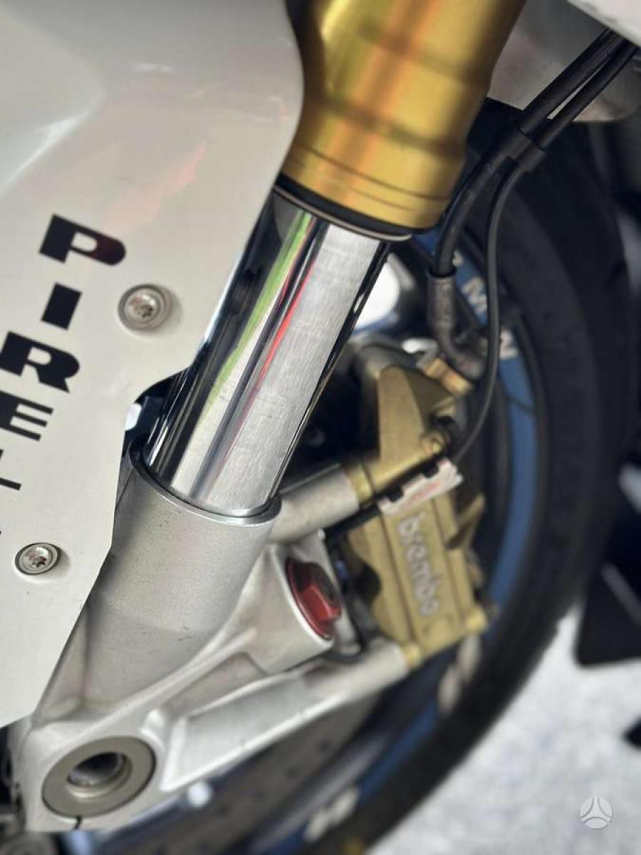 BMW S 1000RR 2013 in Vilnius, with an engine capacity of 1.00 L and mileage of 32 thousand km for 8600 €, photo 12 on AUTOMOTO.COM.LV