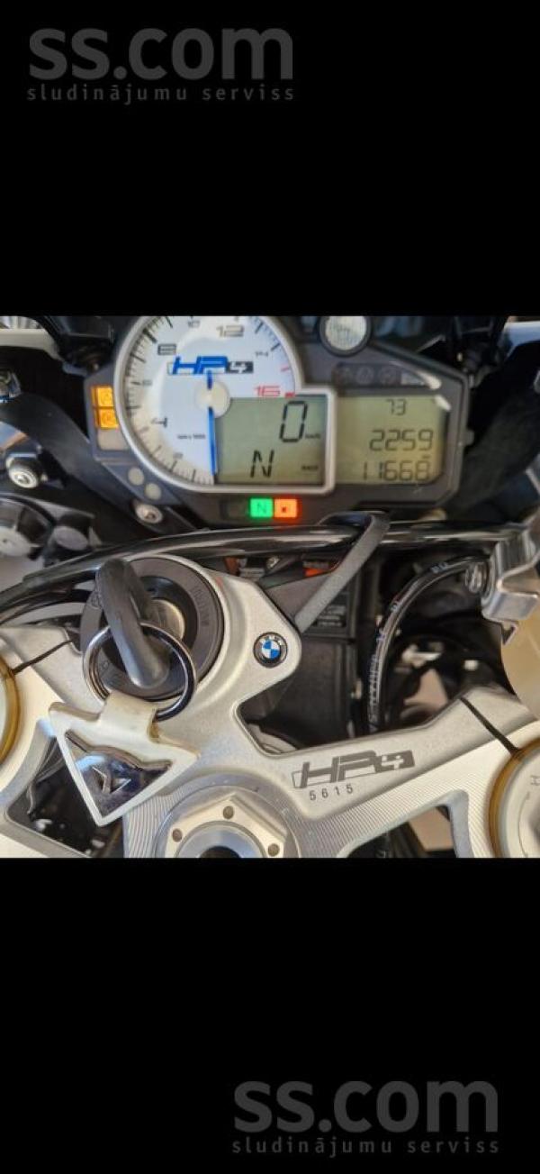 BMW S 1000RR 2015 Rīga, ar dzinēja tilpumu 1.00 L un nobraukumu 0 tūkst. km par 13000 €, foto 3 vietnē AUTOMOTO.COM.LV