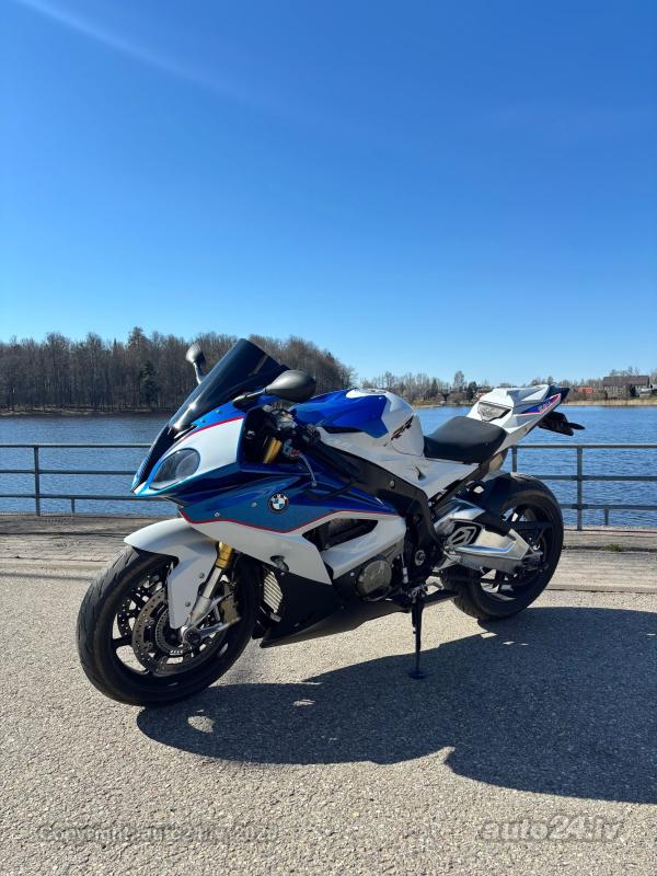 BMW S 1000RR 2015 Pelva, ar dzinēja tilpumu 1.00 L un nobraukumu 29 tūkst. km par 11500 €, foto 2 vietnē AUTOMOTO.COM.LV