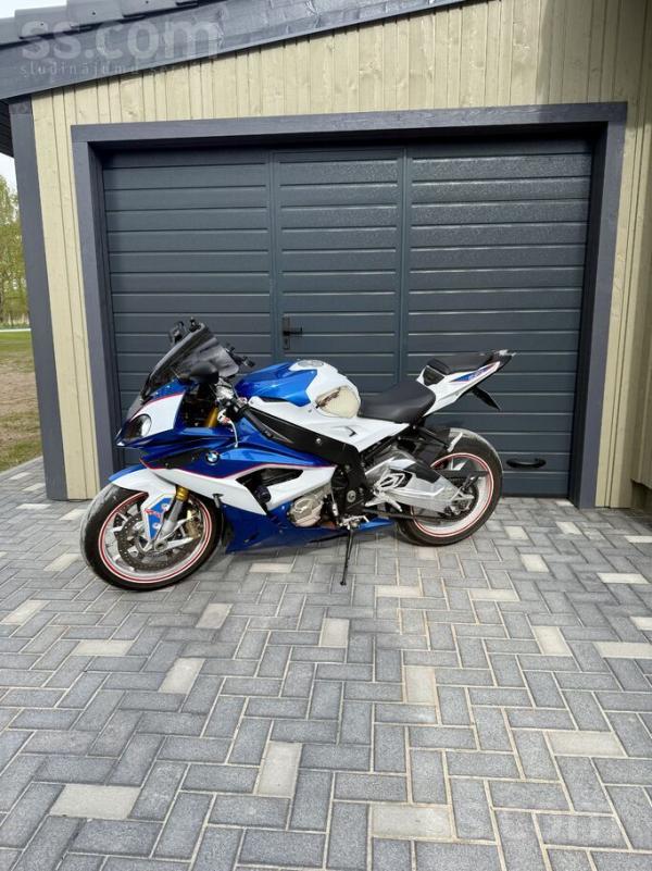 BMW S 1000RR 2015 in Jelgava, with an engine capacity of 1.00 L and mileage of 0 thousand km for 11900 €, photo 3 on AUTOMOTO.COM.LV