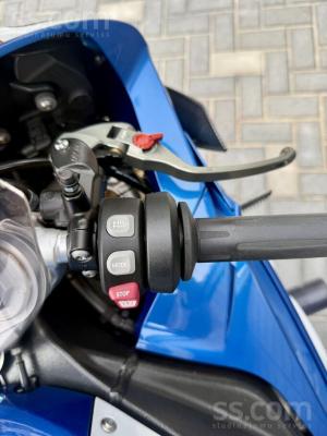 БМВ S 1000RR 2015 в Елгава, объемом двигателя 1.00 л и пробегом 0 тыс. км за 11900 €, фото 5 на AUTOMOTO.COM.LV