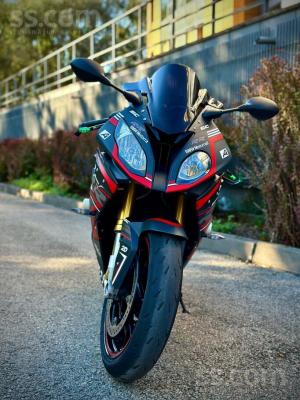 BMW S 1000RR 2015 in Riga, with an engine capacity of 1.00 L and mileage of 0 thousand km for 11200 €, photo 4 on AUTOMOTO.COM.LV
