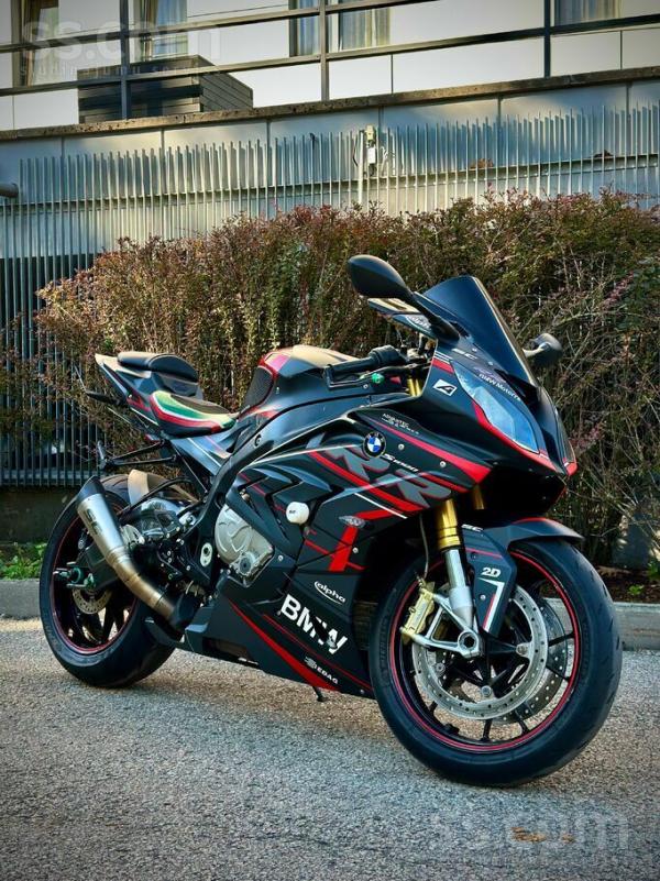 БМВ S 1000RR 2015 в Рига, объемом двигателя 1.00 л и пробегом 0 тыс. км за 11200 €, фото 1 на AUTOMOTO.COM.LV