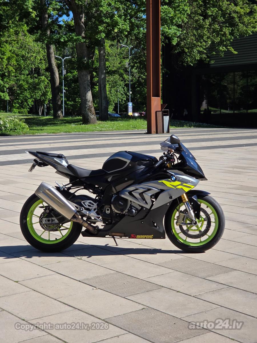 БМВ S 1000RR 2015 в Нарва, объемом двигателя 1.00 л и пробегом 35 тыс. км за 10850 €, фото 5 на AUTOMOTO.COM.LV