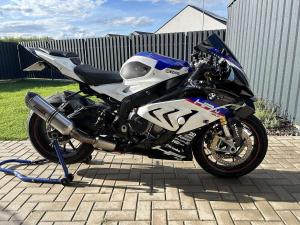 BMW S 1000RR 2015 in Vilnius, with an engine capacity of 0.00 L and mileage of 22 thousand km for 10000 €, photo  on AUTOMOTO.COM.LV