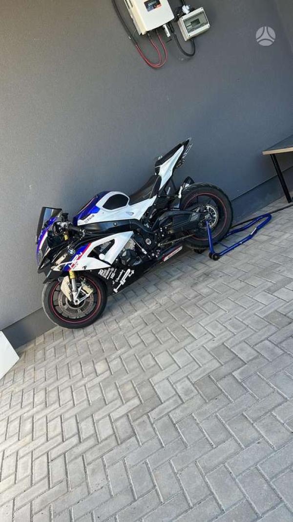 BMW S 1000RR 2015 Viļņa, ar dzinēja tilpumu 0.00 L un nobraukumu 22 tūkst. km par 10000 €, foto 6 vietnē AUTOMOTO.COM.LV