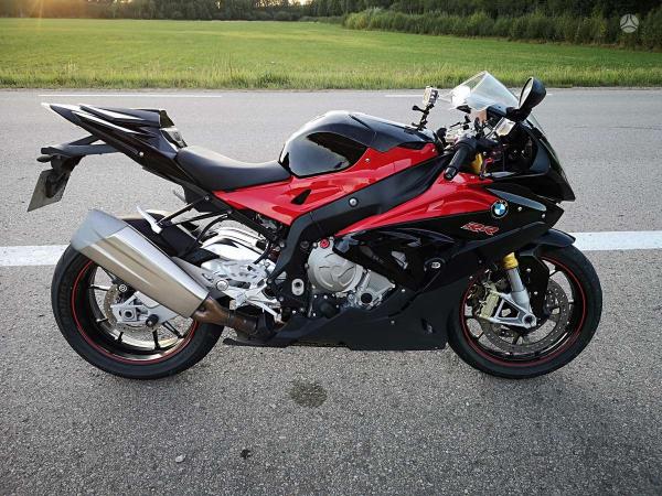 BMW S 1000RR 2015 in Radviliskis, with an engine capacity of 1.00 L and mileage of 27 thousand km for 8500 €, photo 3 on AUTOMOTO.COM.LV