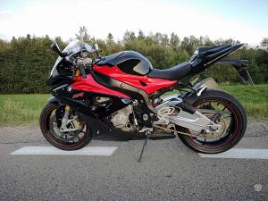 BMW S 1000RR 2015 in Radviliskis, with an engine capacity of 1.00 L and mileage of 27 thousand km for 8500 €, photo 5 on AUTOMOTO.COM.LV