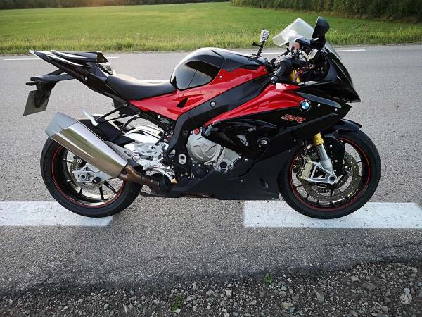 BMW S 1000RR 2015 in Radviliskis, with an engine capacity of 1.00 L and mileage of 27 thousand km for 8500 €, photo 6 on AUTOMOTO.COM.LV