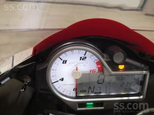 BMW S 1000RR 2016 in Dobele, with an engine capacity of 1.00 L and mileage of 0 thousand km for 10500 €, photo 5 on AUTOMOTO.COM.LV