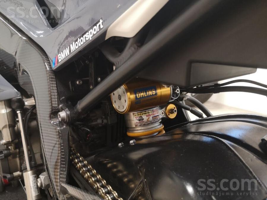 BMW S 1000RR 2016 in Dobele, with an engine capacity of 1.00 L and mileage of 0 thousand km for 10500 €, photo 6 on AUTOMOTO.COM.LV