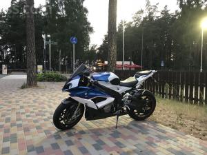 BMW S 1000RR 2016 Rīga, ar dzinēja tilpumu 1.00 L un nobraukumu 0 tūkst. km par 9800 €, foto  vietnē AUTOMOTO.COM.LV