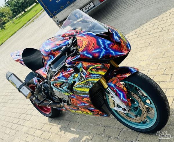 BMW S 1000RR 2016 in Radviliskis, with an engine capacity of 0.00 L and mileage of 0 thousand km for 5700 €, photo 2 on AUTOMOTO.COM.LV
