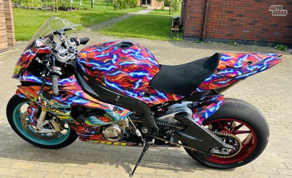 BMW S 1000RR 2016 in Radviliskis, with an engine capacity of 0.00 L and mileage of 0 thousand km for 5700 €, photo 4 on AUTOMOTO.COM.LV